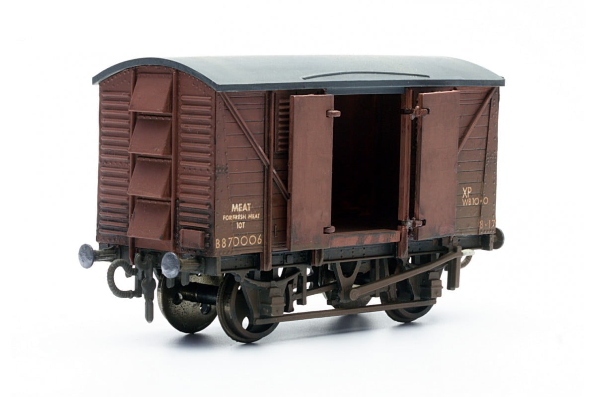 Dapol C041 Ventilated Meat Wagon – Gravesend Model Centre