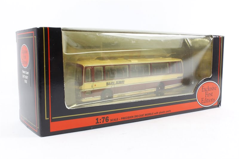 EFE 15703DL Plaxton Panorama – Gravesend Model Centre