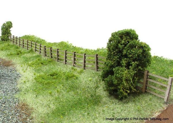 Scale Model Scenery LX006 OO 4FT Post Rail Fencing – Gravesend Model Centre