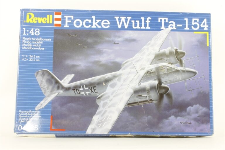 Revell 04535 1/48 Focke Wulf Ta-154 – Gravesend Model Centre