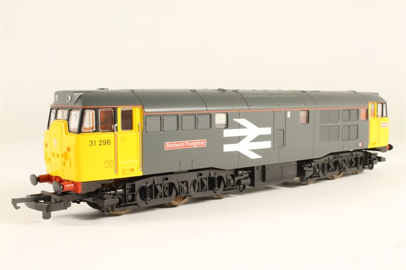 Lima L205213-U Class 31 Diesel. 31296 Railfreight grey with yellow cabs ...