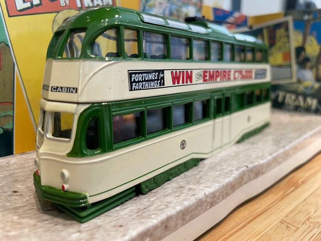 Corgi 43501 Blackpool Balloon Tram Postwar – Gravesend Model Centre