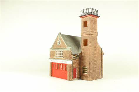 Hornby R8626 Country Fire Station – Preloved – Gravesend Model Centre