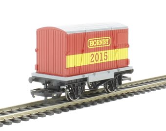 Hornby R6717 2015 Wagon Conflat and Container – Gravesend Model Centre