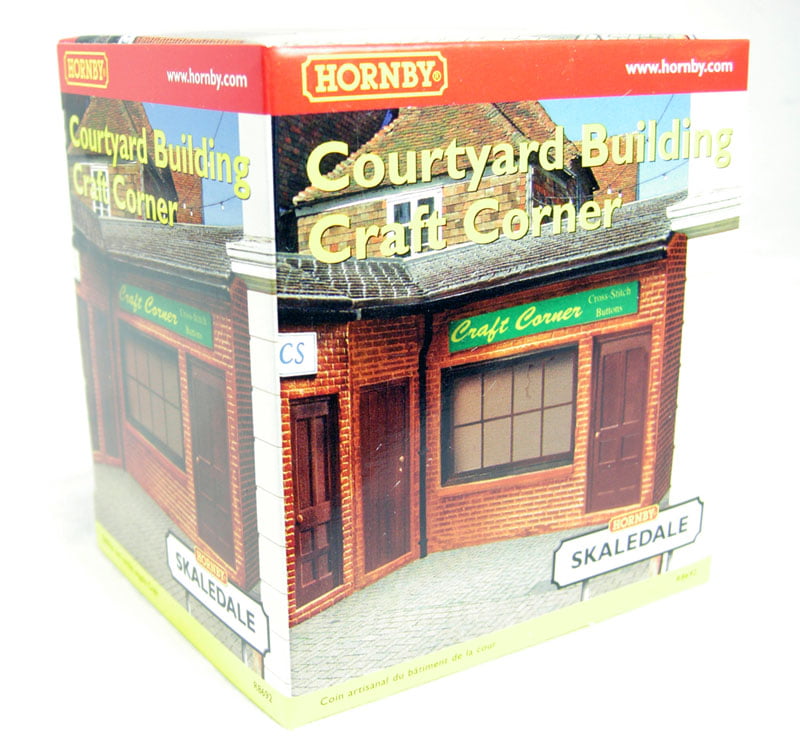 Hornby Skaledale R8768 Car Service & repair Garage - Gravesend Model Centre