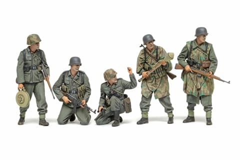 Tamiya 35382 1/35 German Infantry Late WWII – Gravesend Model Centre