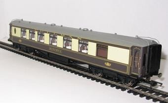 Hornby R4162 Pullman 1st class parlour car “Minerva” – Aluminium sides ...