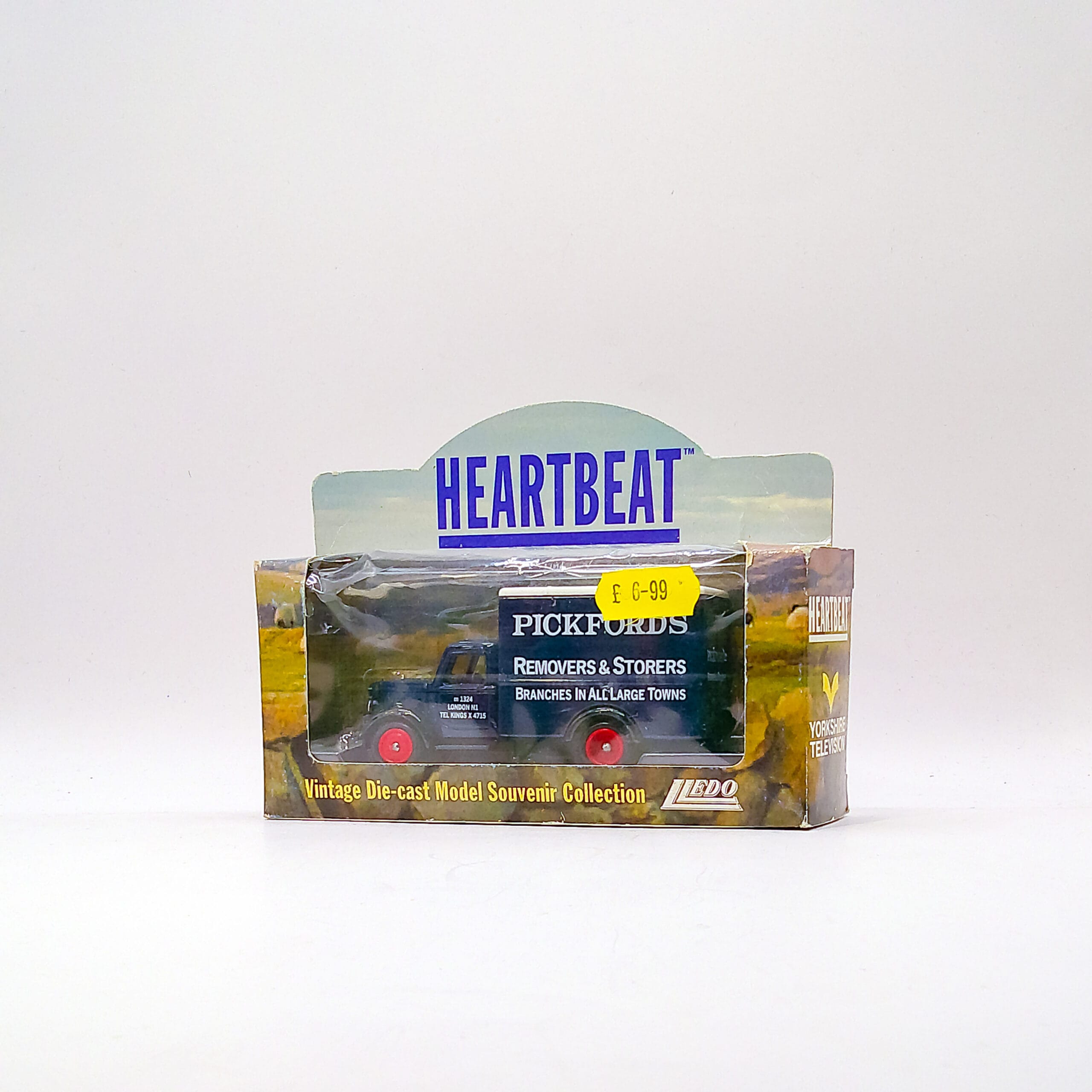 Lledo Heartbeat Pickfords Truck – Gravesend Model Centre
