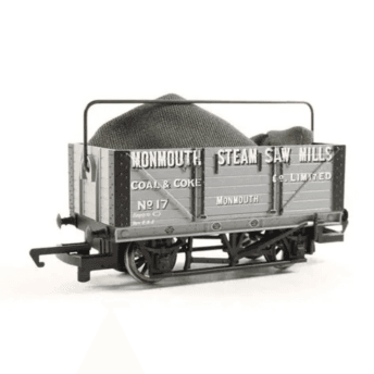 Hornby R6297A 7 Plank Wagon with sheet - Gravesend Model Centre